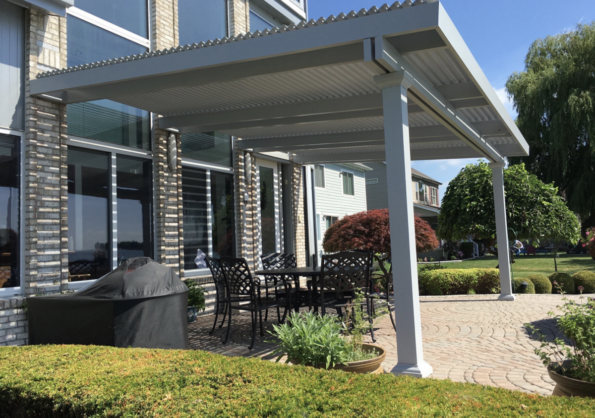Patio Enclosures | Expert Outdoor Enclosure Services for Year-Round Comfort